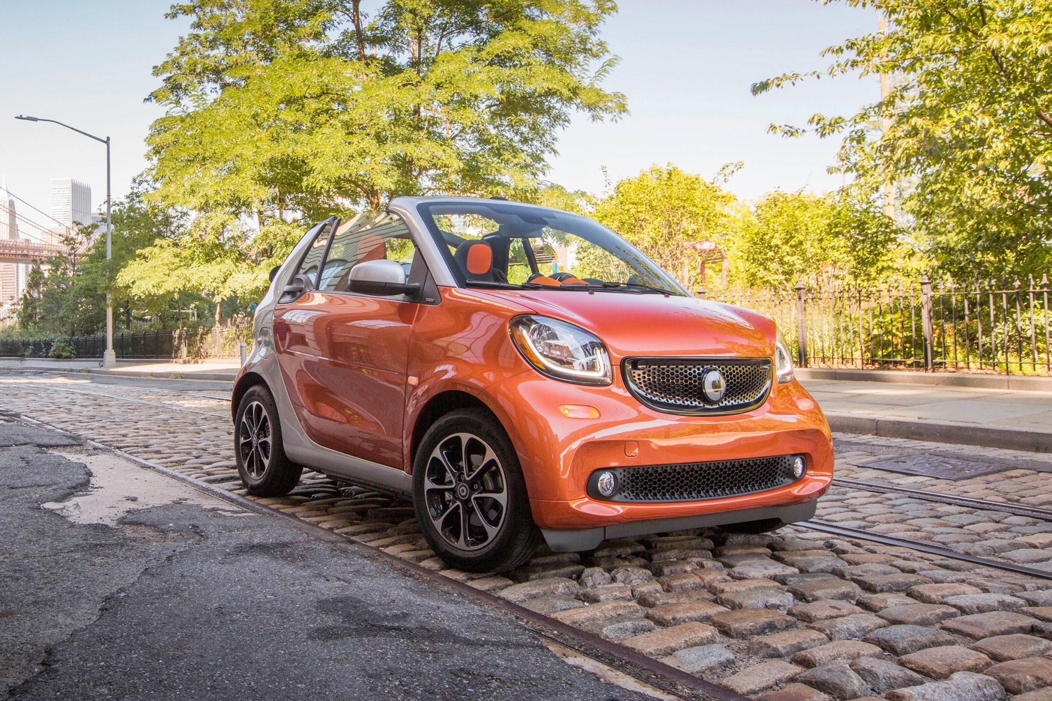 2017 smart fortwo VINs, Configurations, MSRP & Specs - AutoDetective