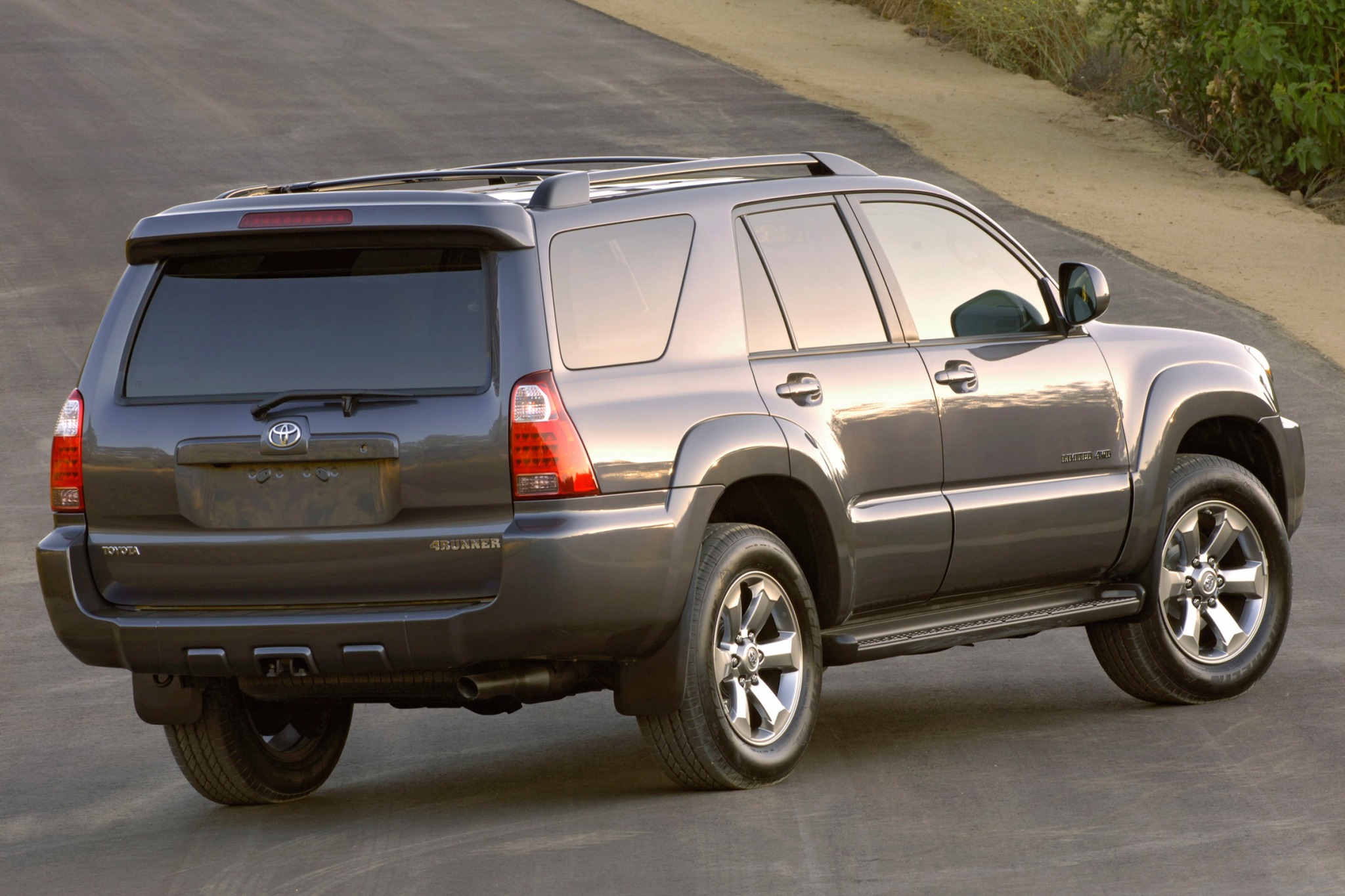 2007 Toyota 4Runner Specs, Prices, VINs & Recalls - AutoDetective