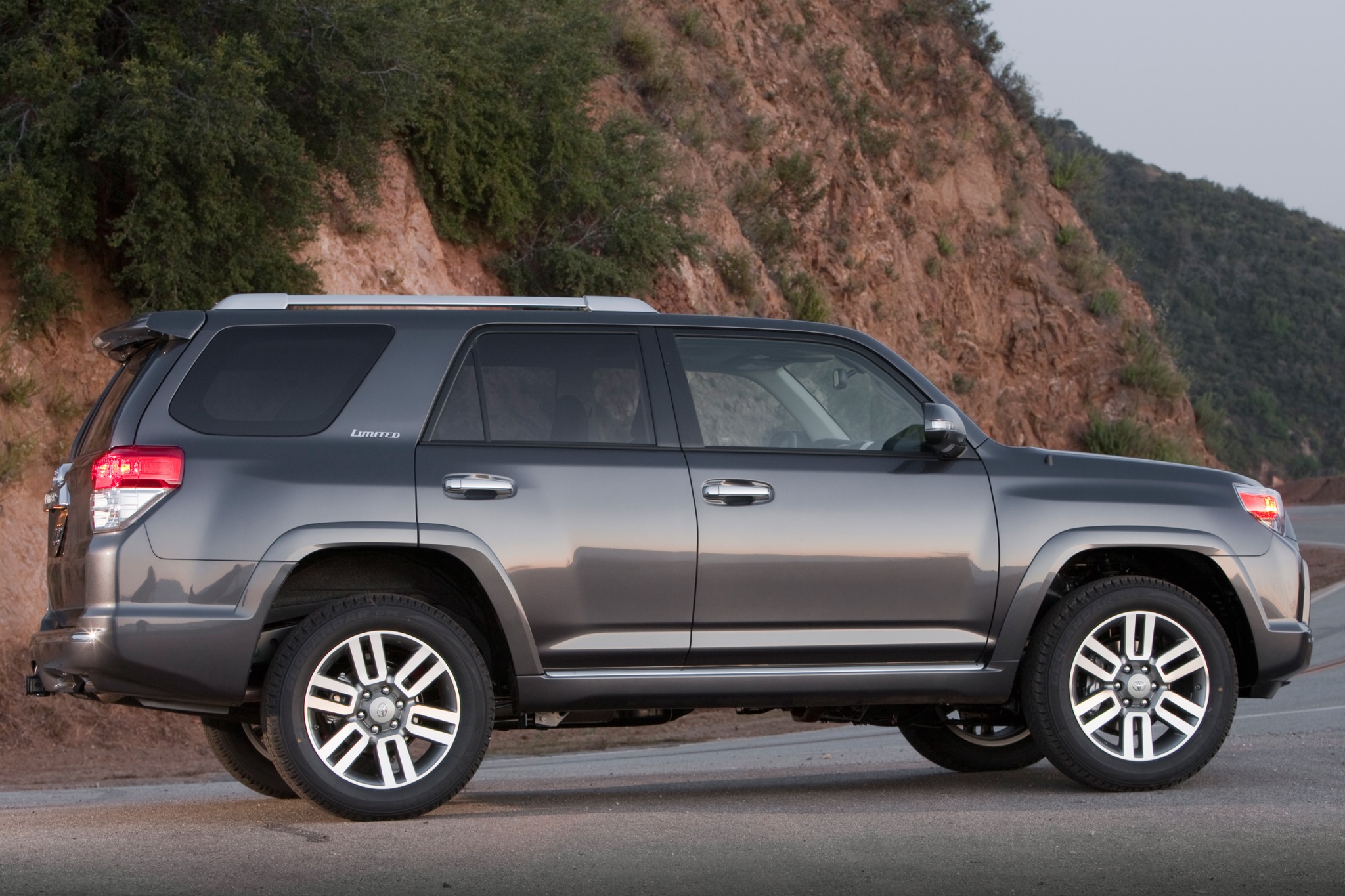 2010 Toyota 4Runner VIN Check, Specs & Recalls - AutoDetective