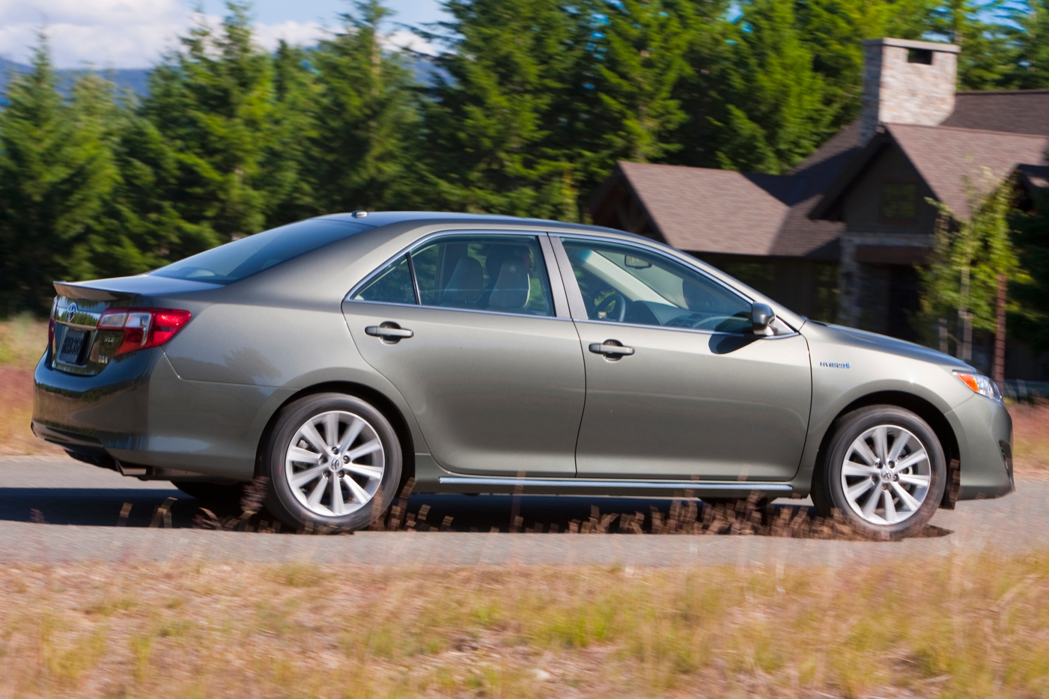 2013 Toyota Camry Hybrid Specs, Prices, VINs & Recalls - AutoDetective