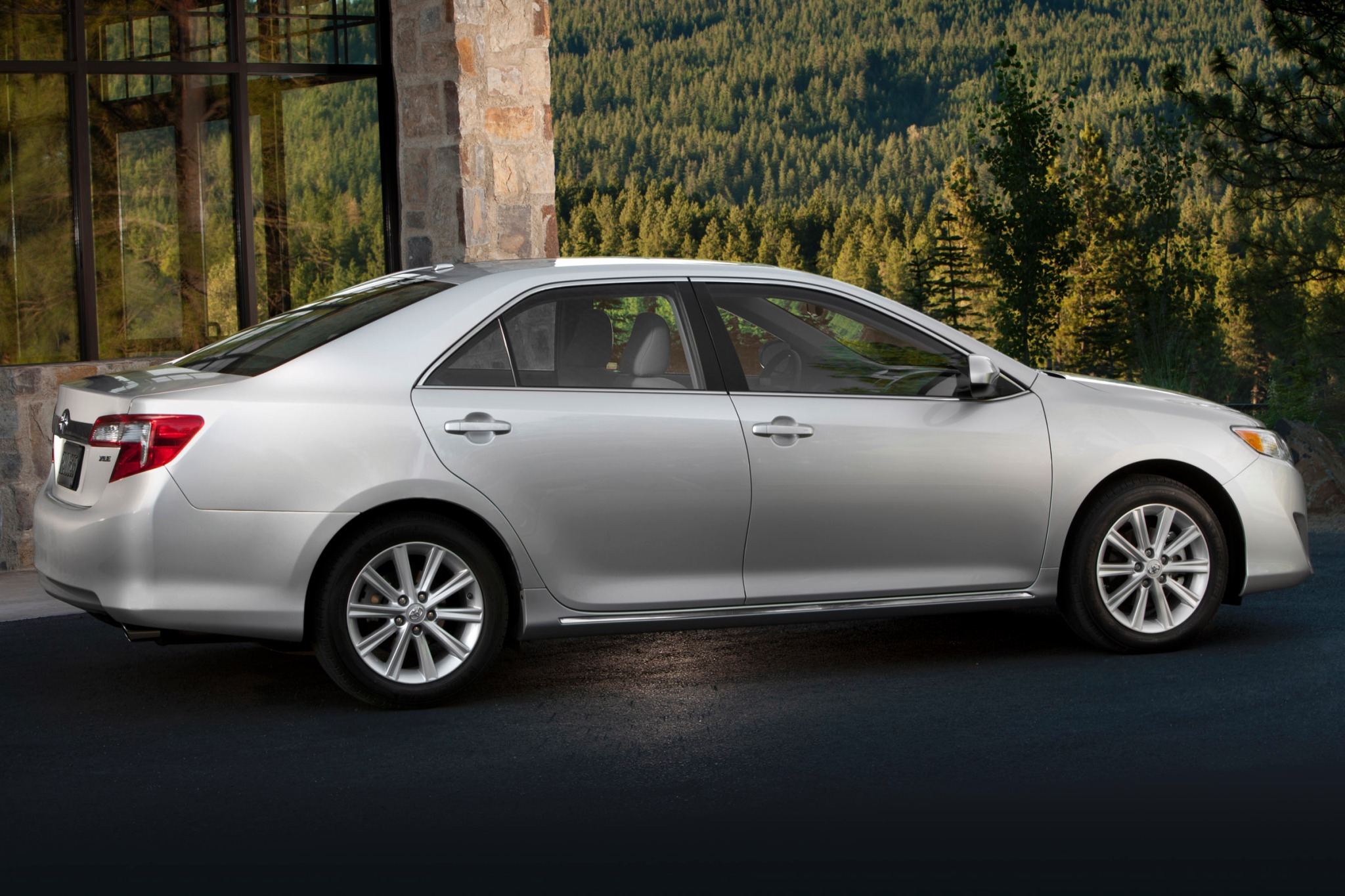 2014 Toyota Camry Specs, Prices, VINs & Recalls - AutoDetective