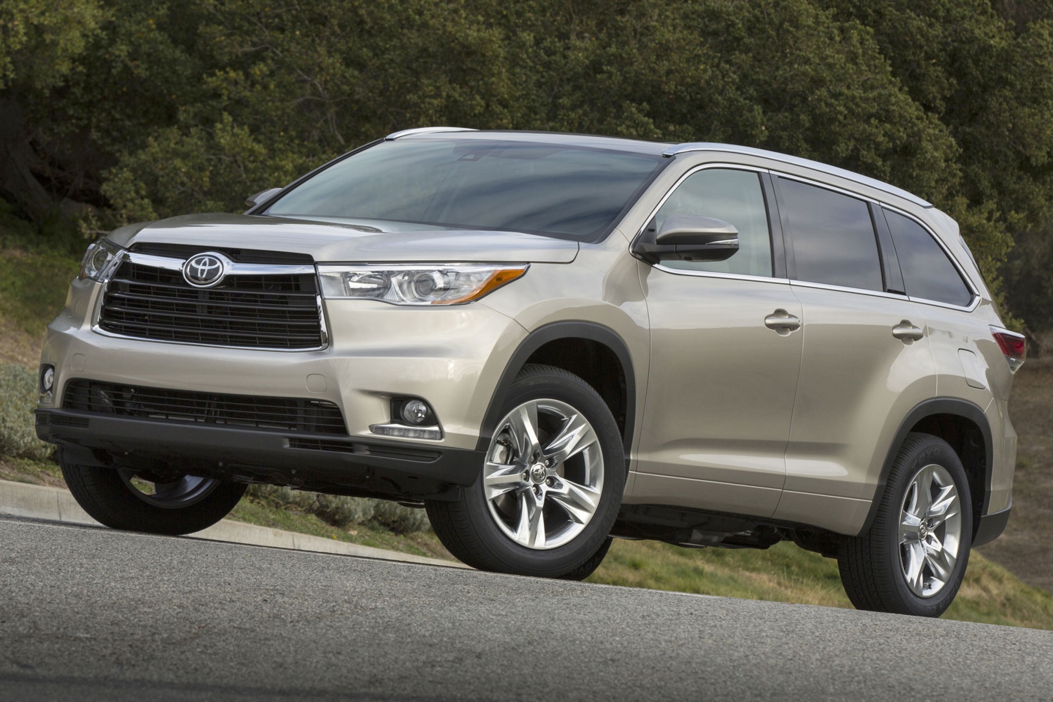 2016 Toyota Highlander Specs, Prices, VINs & Recalls - AutoDetective