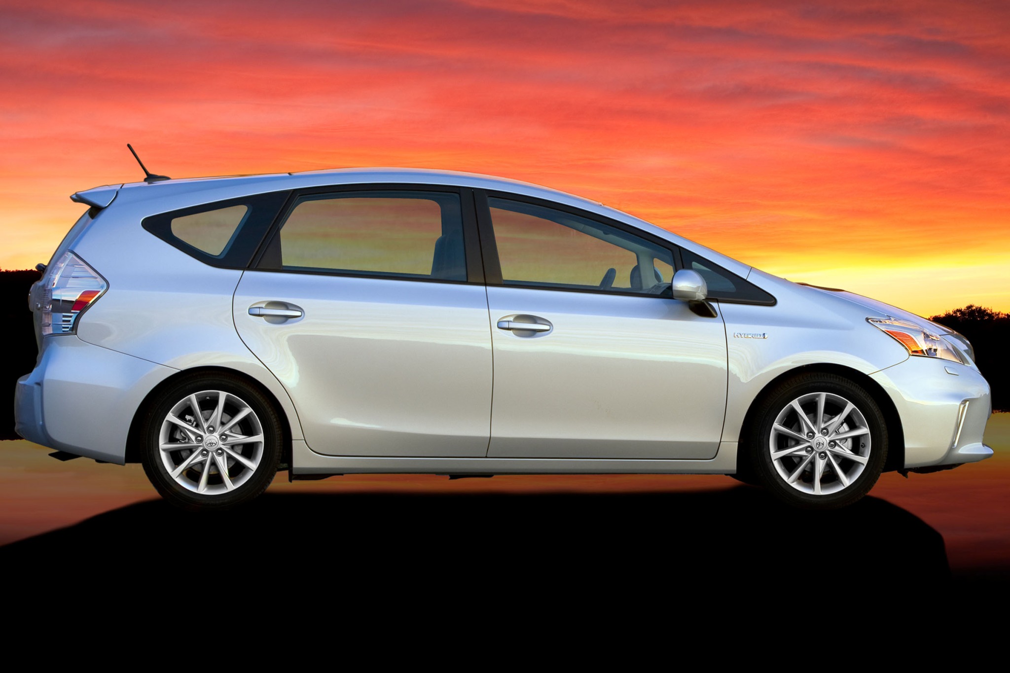 2013 Toyota Prius V Specs, Prices, VINs & Recalls - AutoDetective