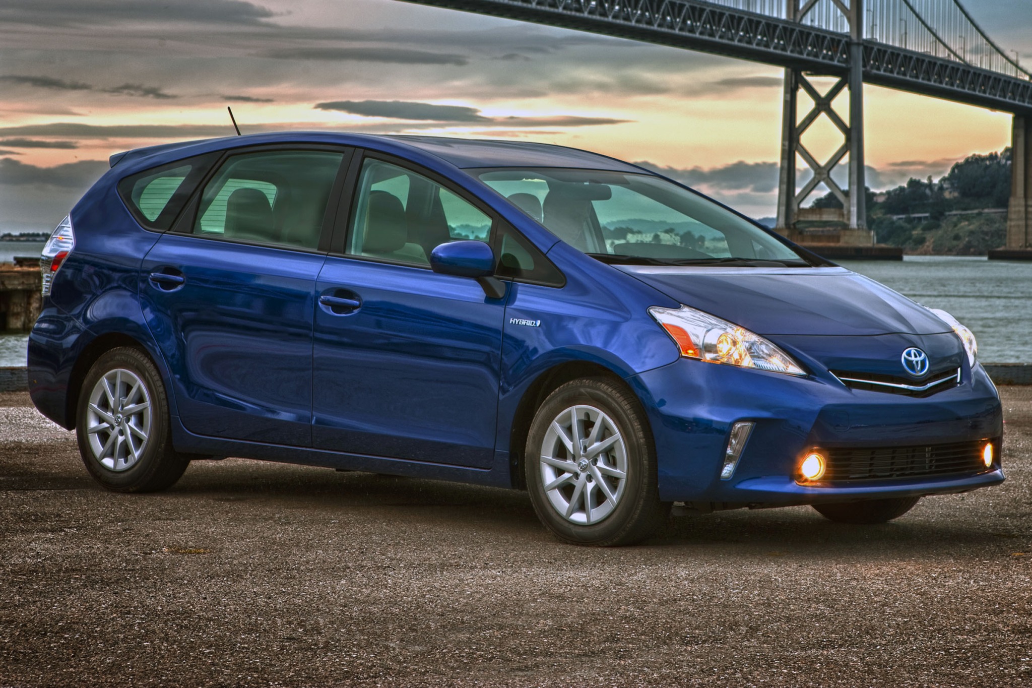 2014 Toyota Prius V Specs, Prices, VINs & Recalls - AutoDetective