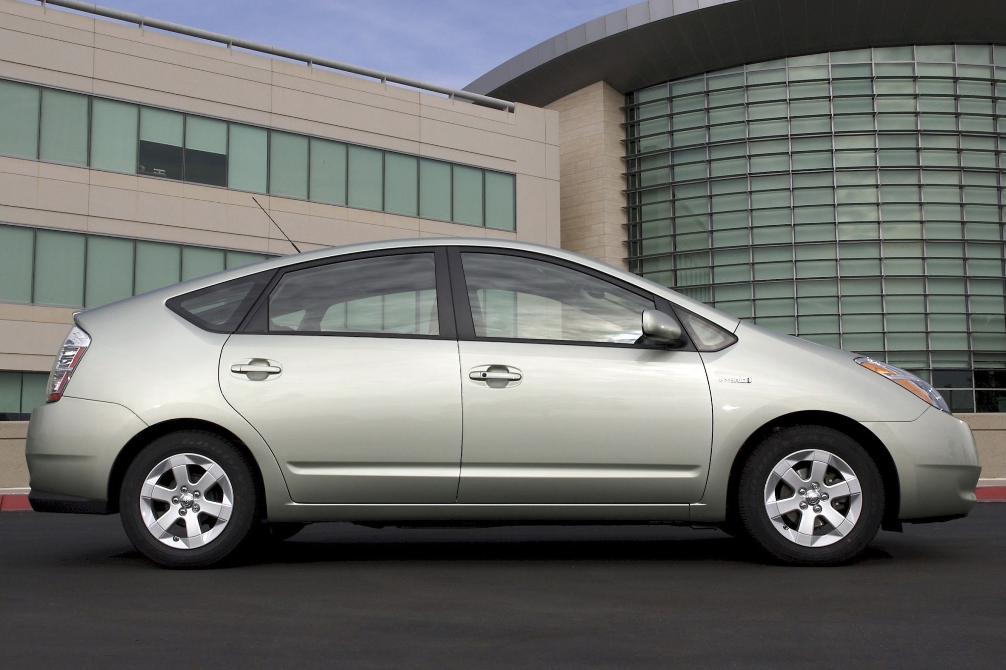 2007 Toyota Prius Specs, Prices, VINs & Recalls - AutoDetective