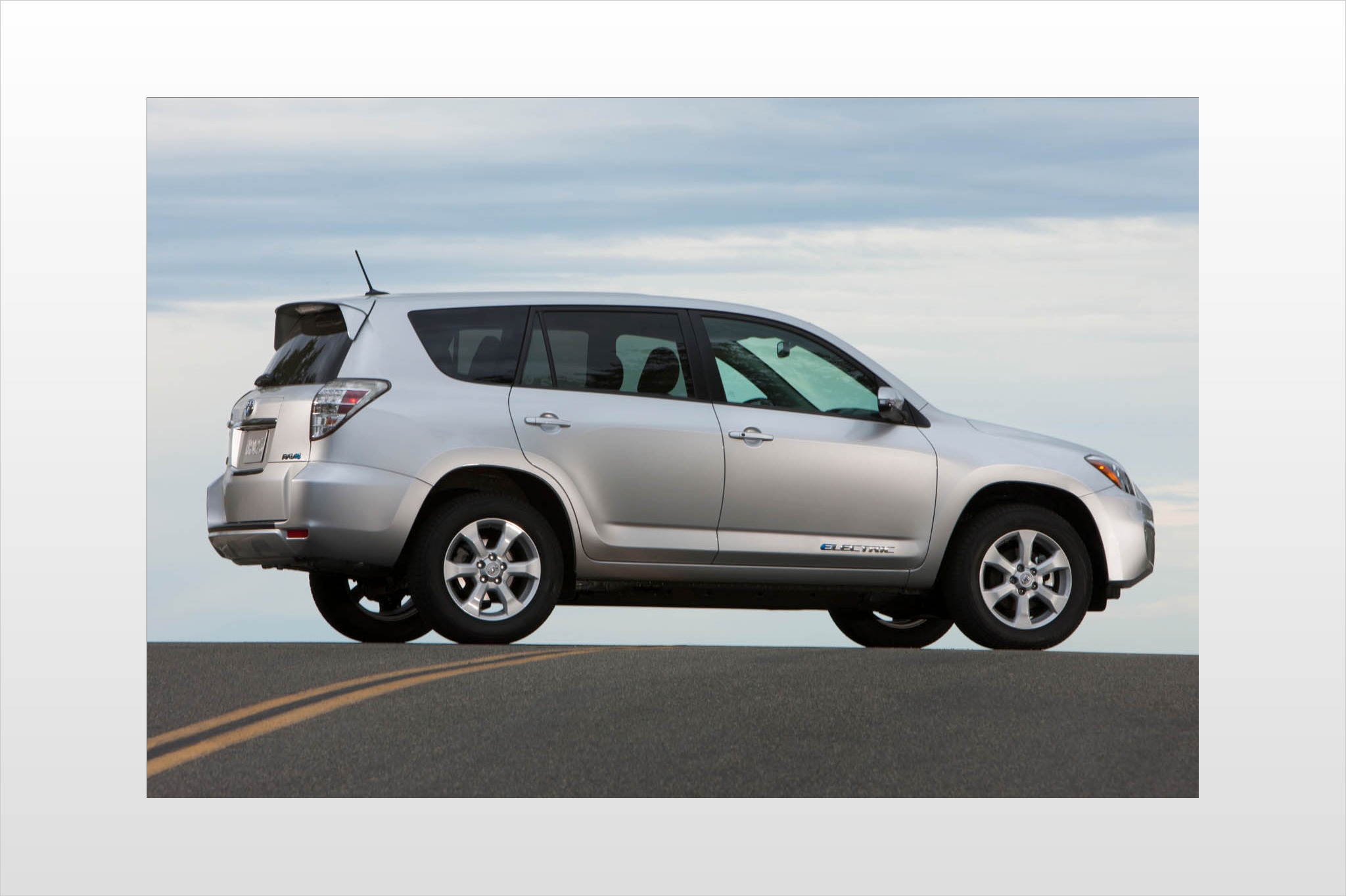 2014 Toyota RAV4 EV Specs, Prices, VINs & Recalls - AutoDetective