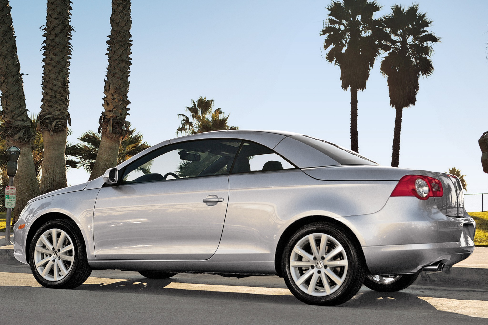 2007 Volkswagen Eos 2.0T VIN Number Search - AutoDetective