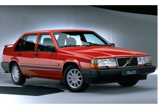1993 Volvo 940 VINs, Configurations, MSRP & Specs - AutoDetective